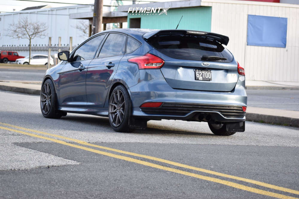 2018 Ford Focus ST with 18x8.5 Option Lab R716 and Nitto 235x40 on ...