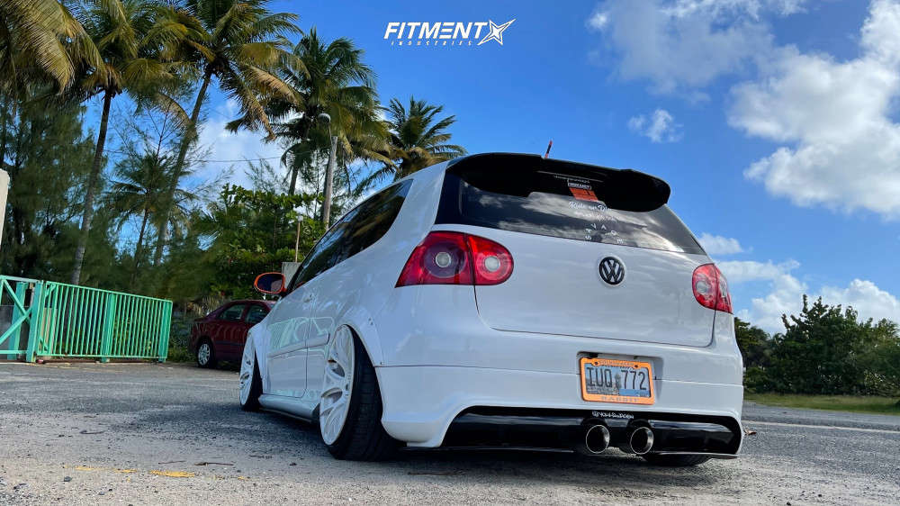 2007 Volkswagen Rabbit 2.5 with 18x8.5 Miro Type 111 and Atlas 215x35 ...