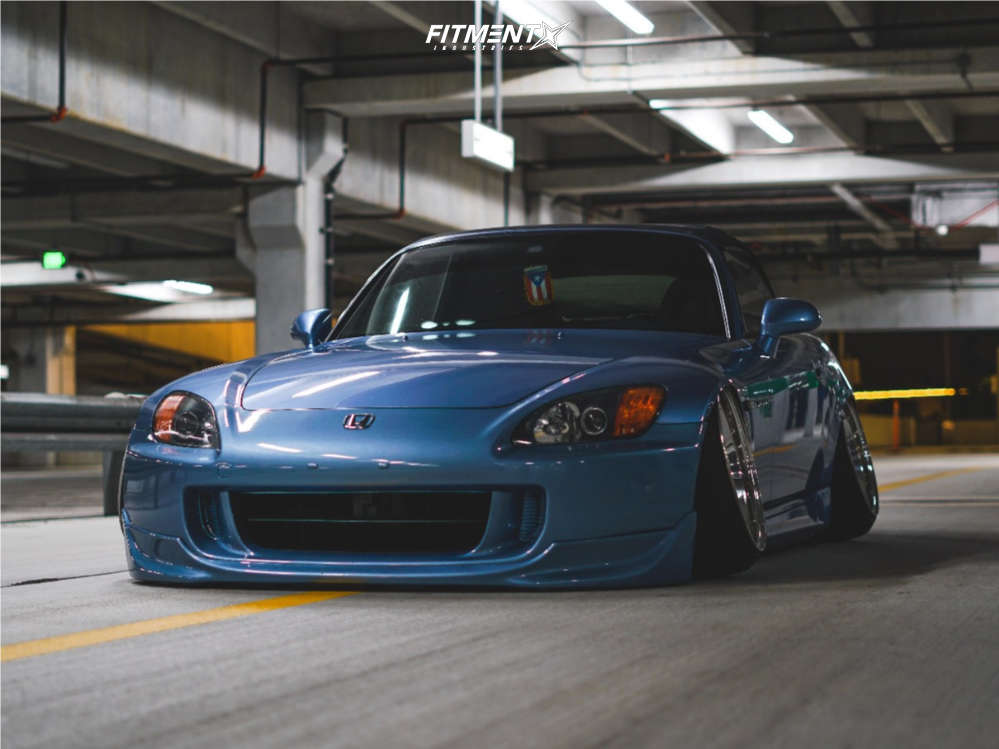 2002 Honda S2000 Base with 18x10 BBS Rs and Landsail 215x40 on Air ...