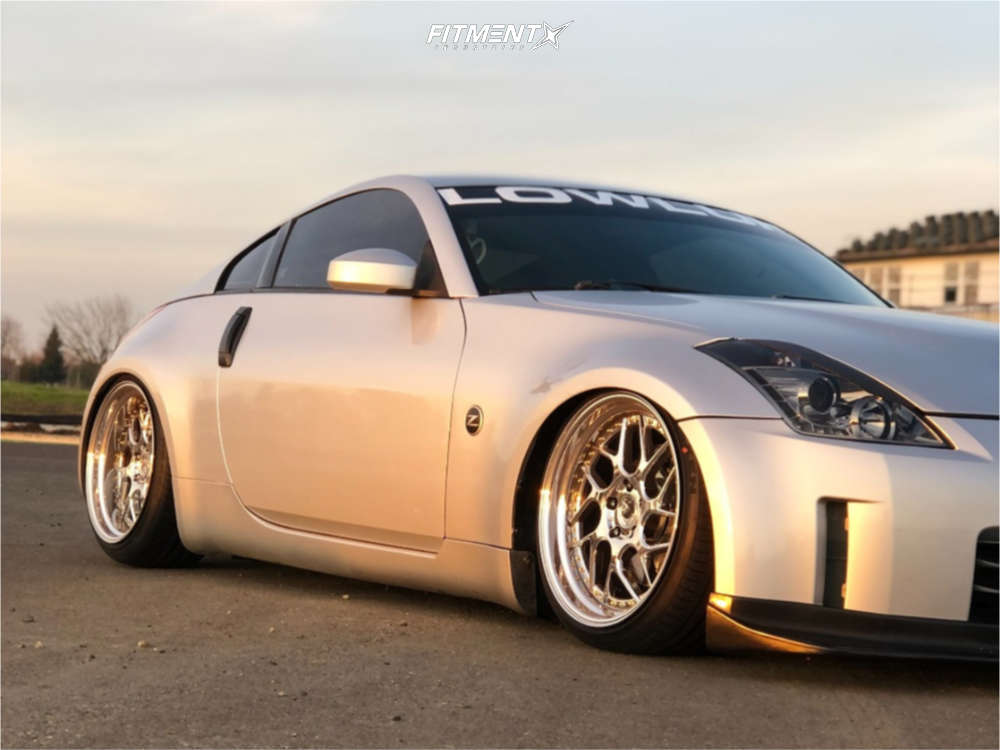 2008 Nissan 350Z Base with 19x9.5 Aodhan Ds01 and Nexen 235x35 on Air ...