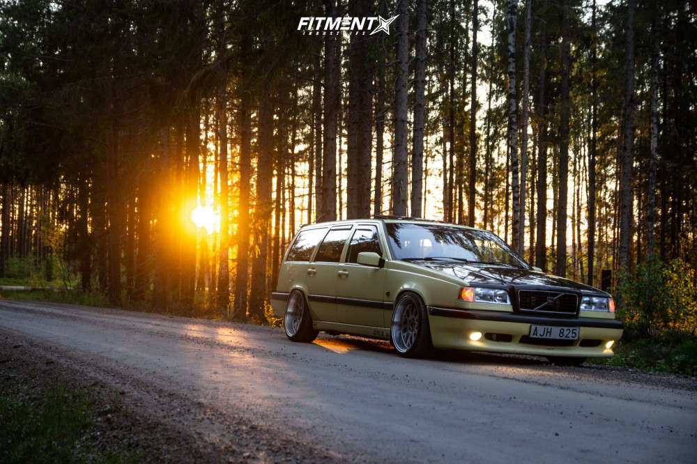 1995 Volvo 850 T-5R with 18x8.5 Ocean Super Dtm and Nordexx 215x35 on ...