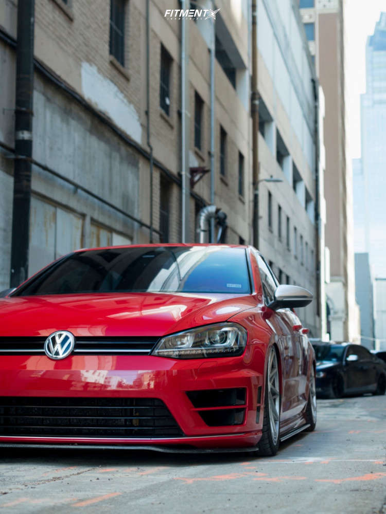 2016 Volkswagen Golf R Base with 19x8.5 Veemann V-FS 35R and Michelin ...