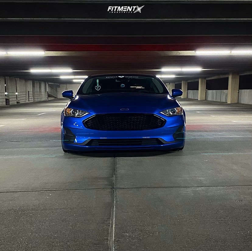 2019 Ford Fusion SE with 19x8.5 Advanti Racing Hydra and Nokian 235x30 ...