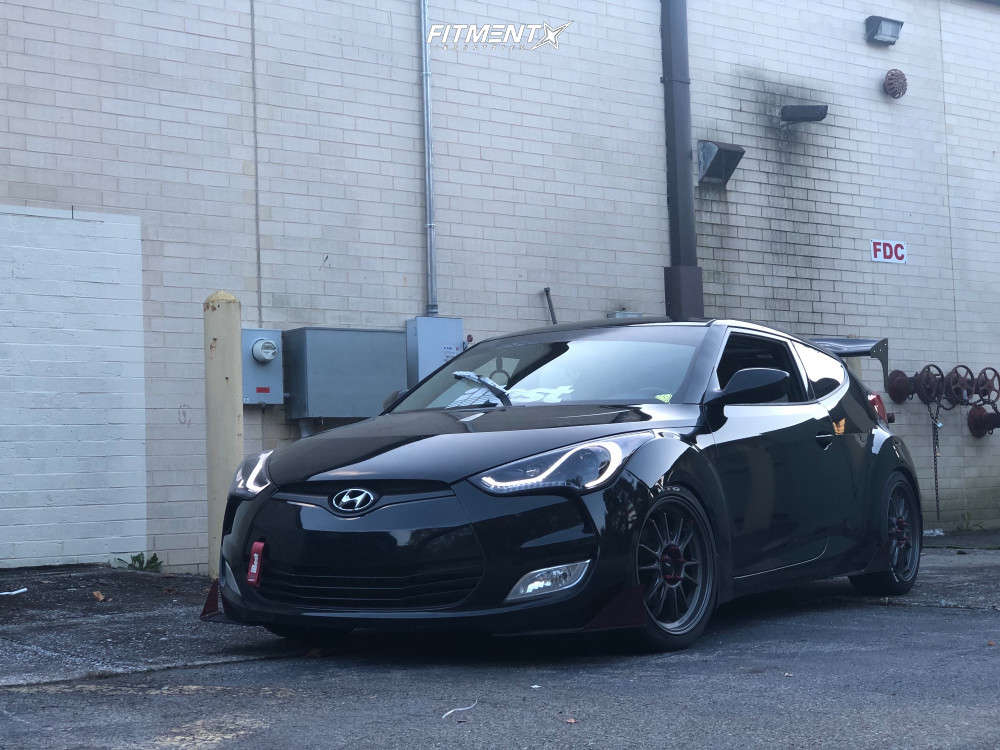 2012 Hyundai Veloster Base with 18x8.5 Konig Hypergram and Nitto 225x40 ...