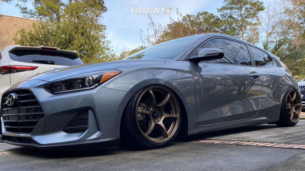 2019 Hyundai Veloster Base with 18x9.5 AVID1 AV26 and Kumho 215x40 on ...
