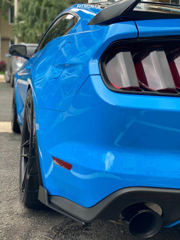 2017 Ford Mustang GT Premium with 20x10 Ferrada F8-fr5 and Toyo Tires ...