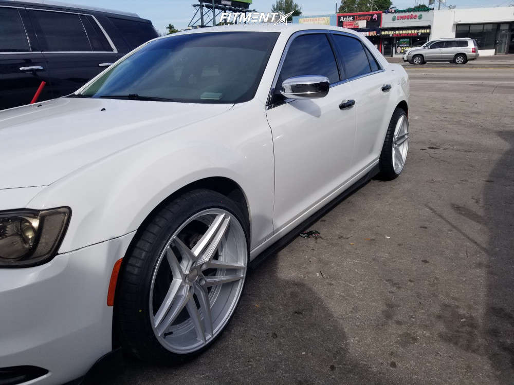 2019 Chrysler 300 Limited with 22x10.5 Rosso Reactive and Accelera ...