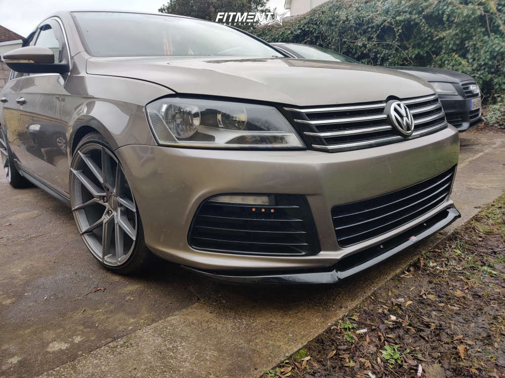 2011 Volkswagen Passat Base with 19x9.5 Veemann Vfs39 and Kumho 235x35 ...