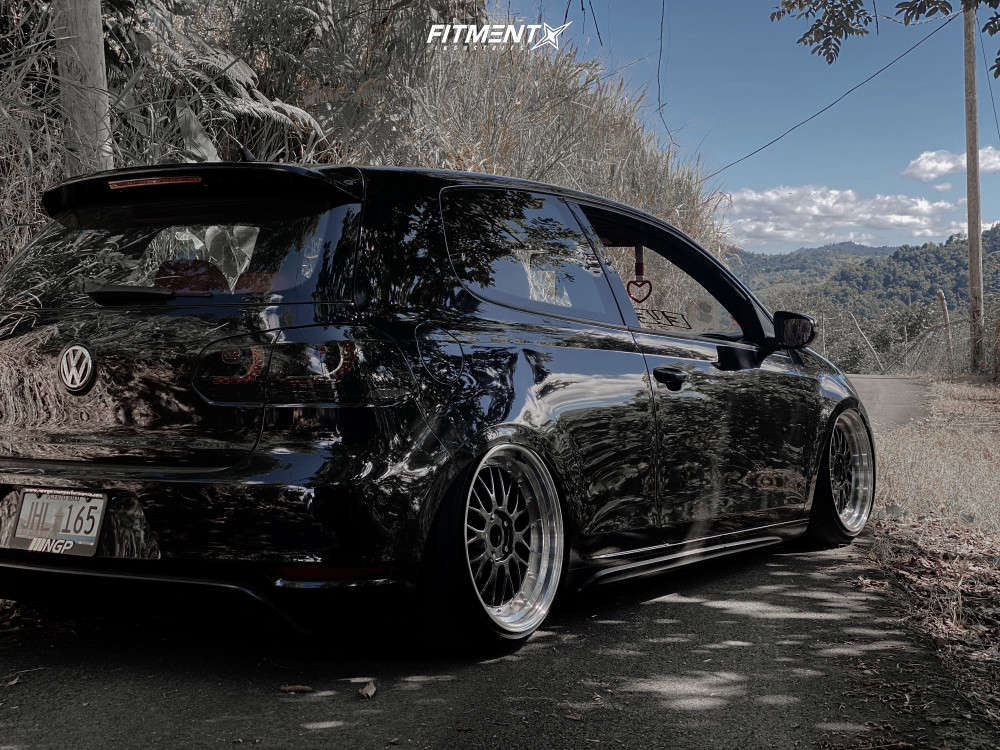 2013 Volkswagen GTI Base with 18x9.5 ESR Sr05 and Achilles 205x40 on ...