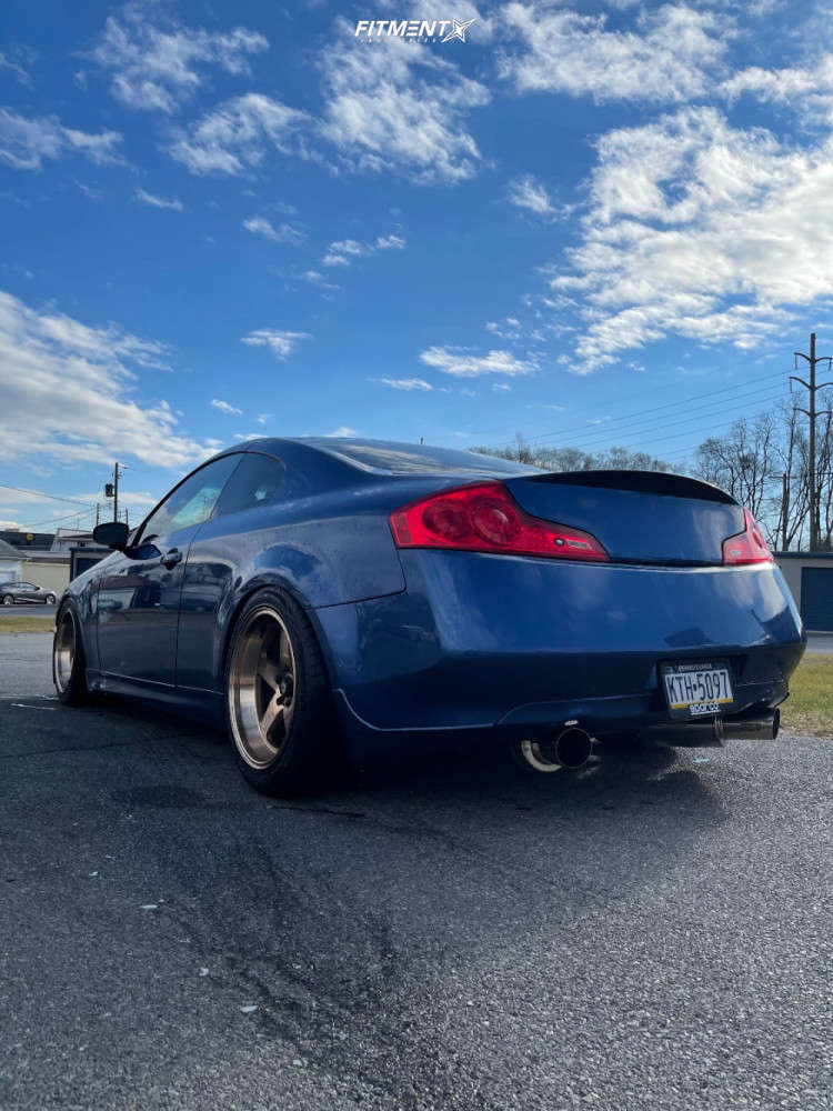 2006 INFINITI G35 2dr Coupe (3.5L 6cyl 6M) with 18x10 Cosmis Racing Xt ...