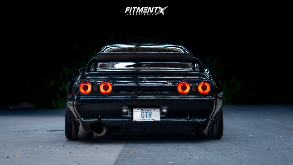 1992 Nissan Skyline R32 Base with 19x11 Work Meister and Michelin ...