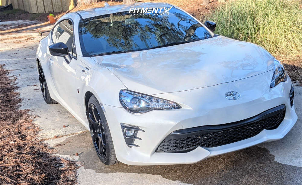 2018 Toyota 86 GT with 17x8 Enkei T6s and Michelin 225x45 on Lowering ...