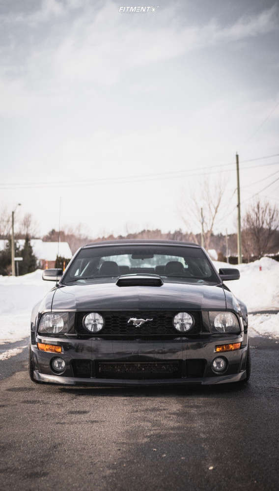 2007 Ford Mustang GT with 20x9 Rohana Rc7 and Firestone 225x35 on ...
