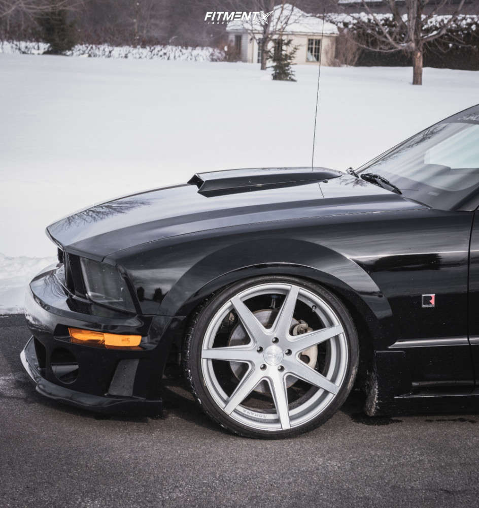 2007 Ford Mustang GT with 20x9 Rohana Rc7 and Firestone 225x35 on ...