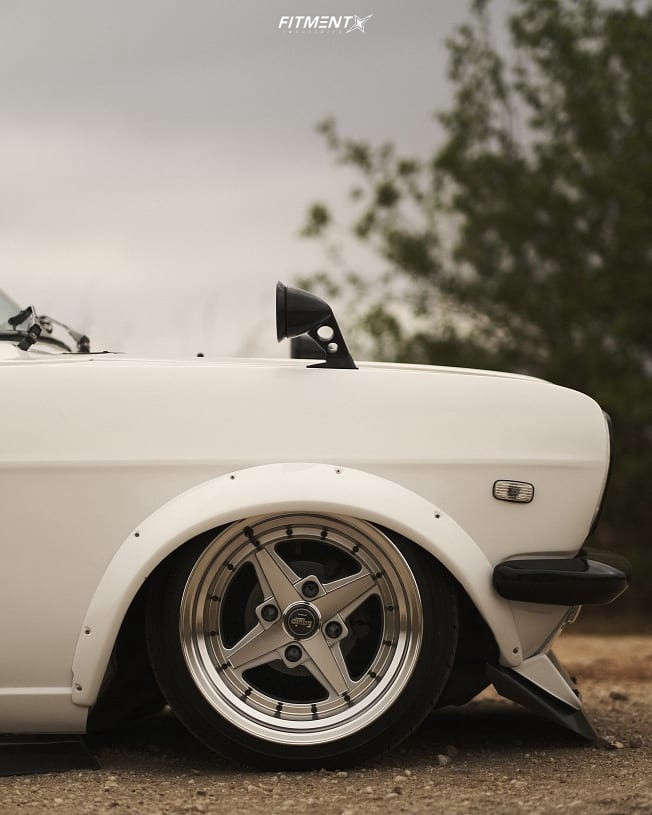 1974 Datsun 240Z Base with 15x9 Enthuze Equips and Dunlop 165x55 on Air ...