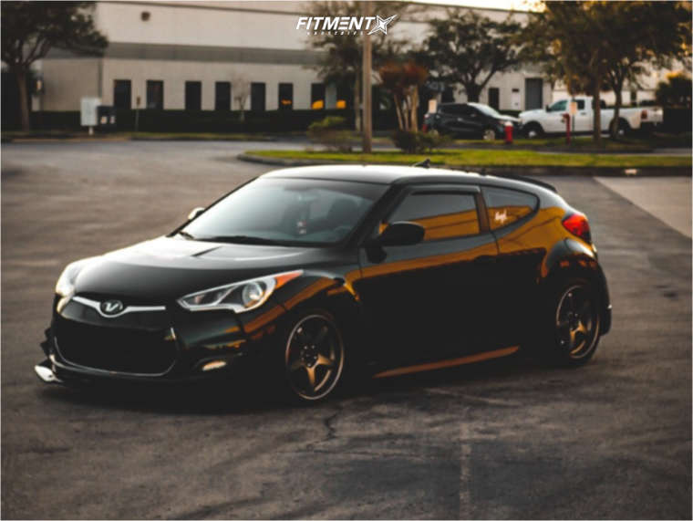 2013 Hyundai Veloster Base with 18x9.5 AVID1 AV28 and Federal 225x35 on ...