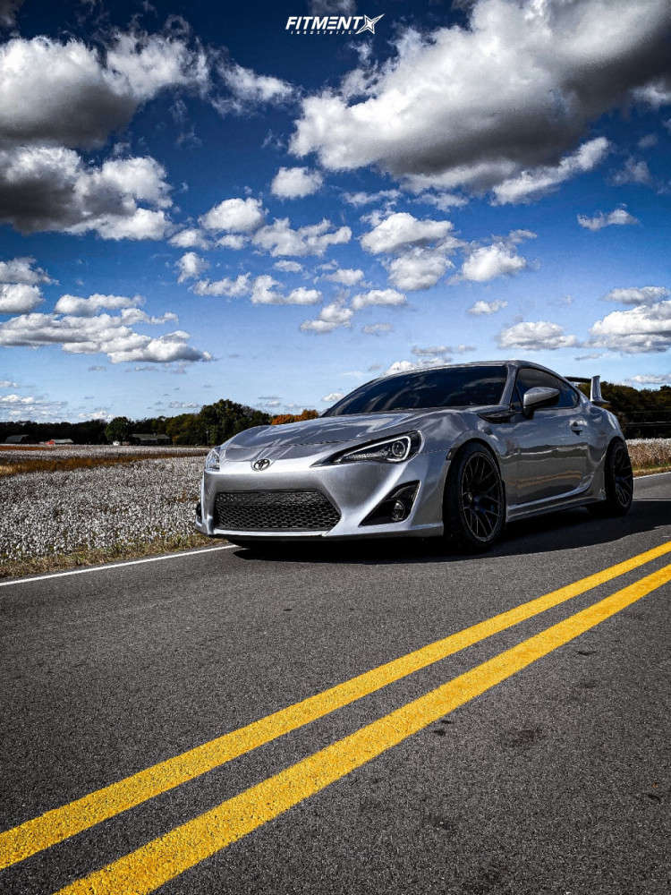 2016 Scion FR-S Base with 18x9.75 XXR 530 and Federal 245x40 on ...