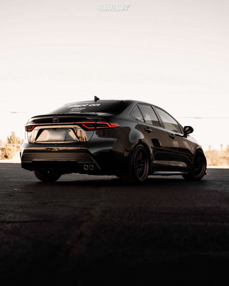 2020 Toyota Corolla XSE with 18x8.5 ESR Sr11 and Dunlop 225x40 on ...