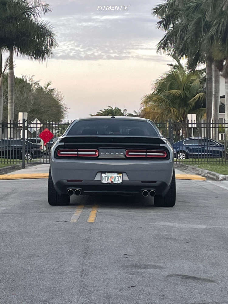 2019 Dodge Challenger SXT with 20x9.5 Voxx Replicas Hellcat 2 and ...