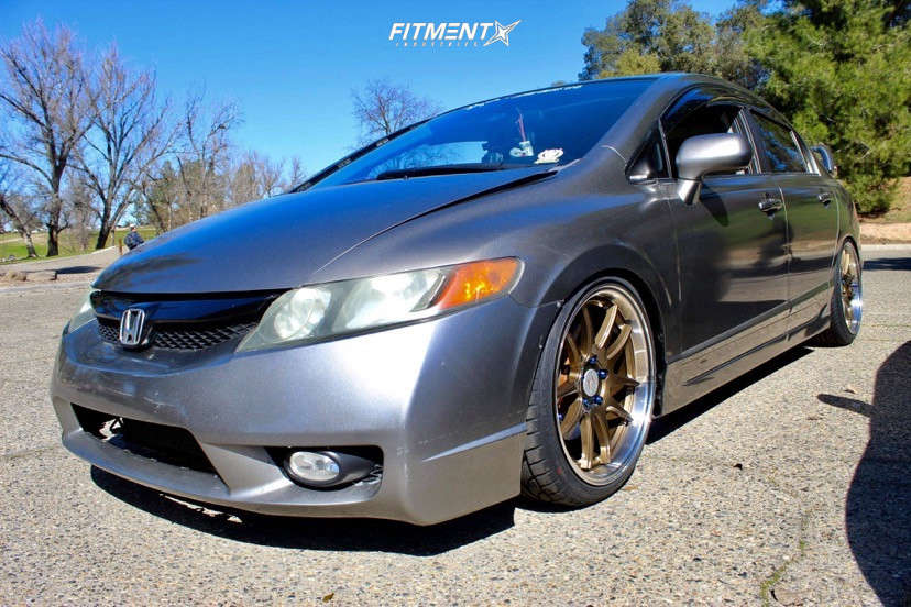 2007 Honda Civic Si with 18x8.5 Aodhan DS02 and Achilles 215x40 on ...