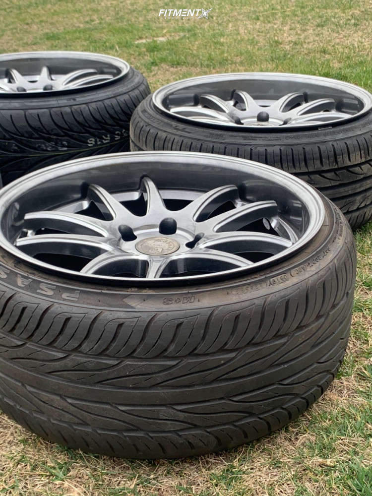 2004 Acura RSX Type-S 2dr Hatchback (2.0L 4cyl 6M) with 18x9.5 Aodhan ...