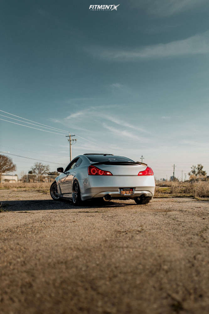 2009 INFINITI G37 Journey with 18x9.5 Enkei Rpf1 and Federal 265x35 on ...