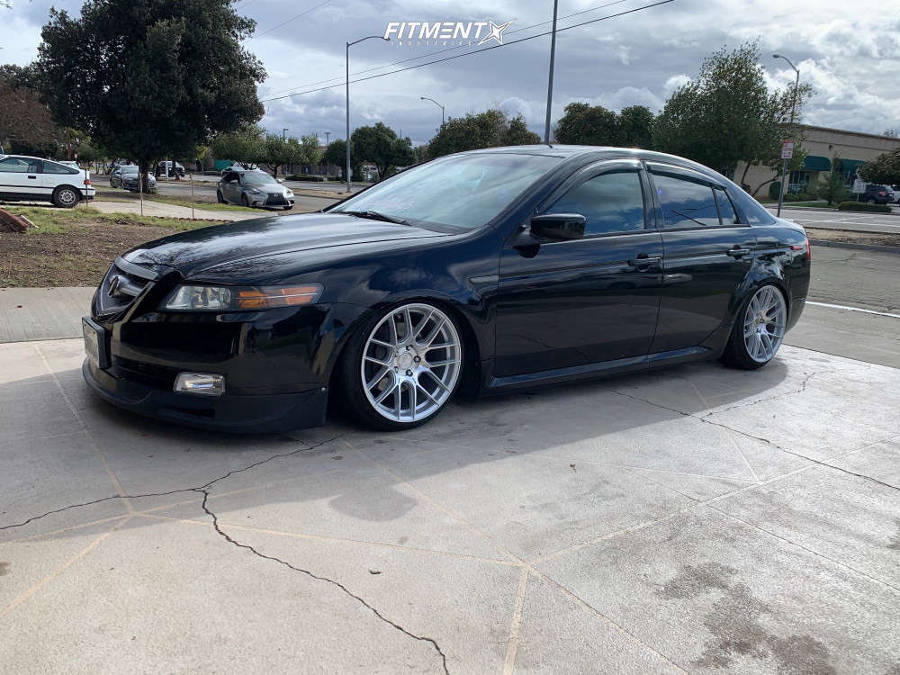 2004 Acura TL Base with 18x9.5 Aodhan Ah-x and Kumho 225x40 on ...