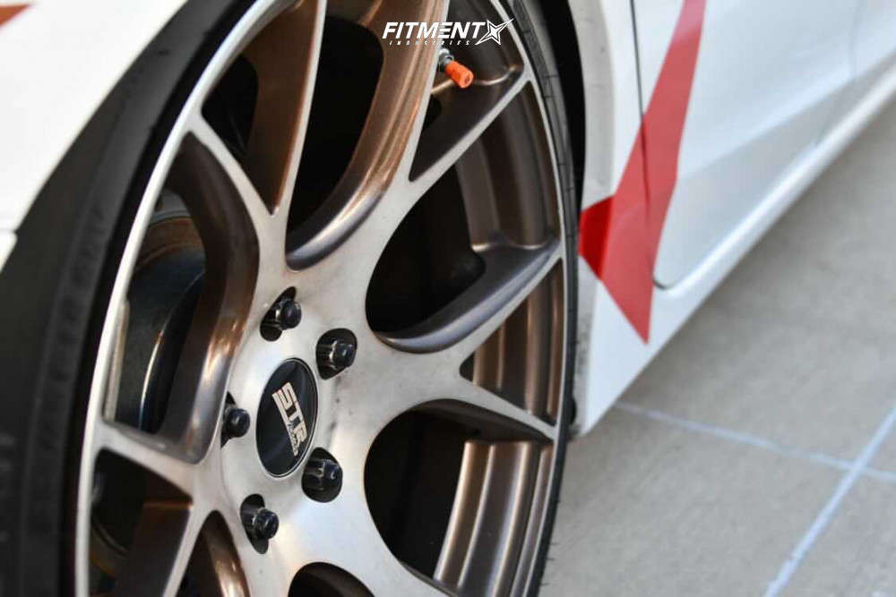 2016 Honda Accord Touring with 18x9.5 STR 905 and Kumho 225x45 on ...