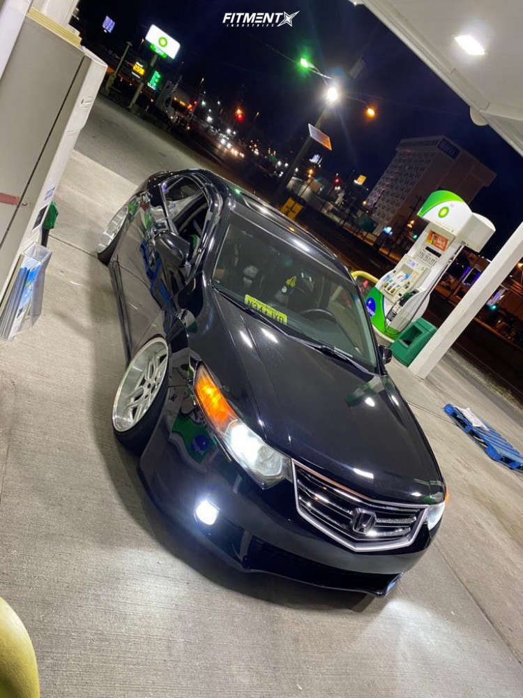 2009 Acura TSX 4dr Sedan w/Technology Package (2.4L 4cyl 5A) with 19x10 ...