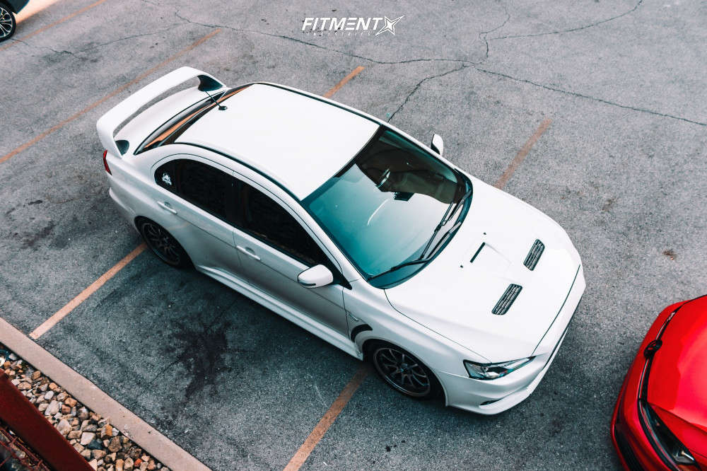2015 Mitsubishi Lancer Evolution GSR with 18x9.5 Varrstoen Es3 and ...