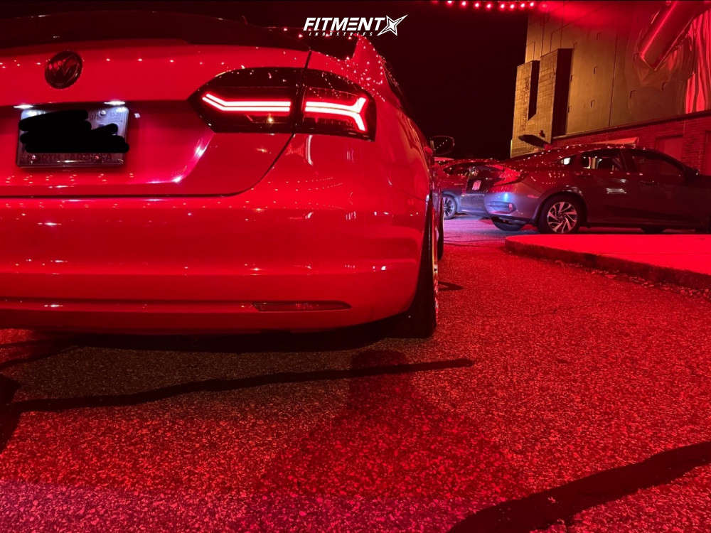 2014 Volkswagen Jetta SE with 18x8.5 Alzor 881 and Nitto 205x40 on ...