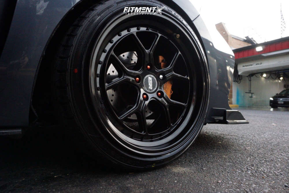 2018 Toyota Corolla SE with 18x9.5 ESR Cs2 and Achilles 225x40 on ...