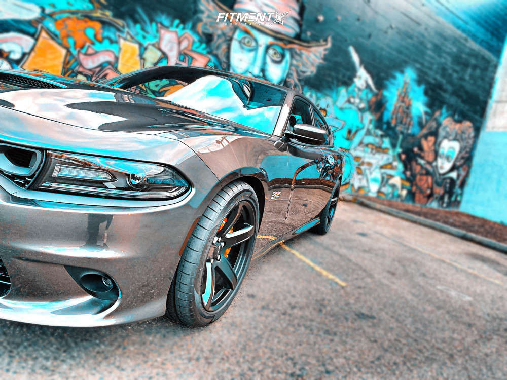 2020 Dodge Charger Scat Pack 392 with 20x9.5 Factory Reproductions Fr77 ...