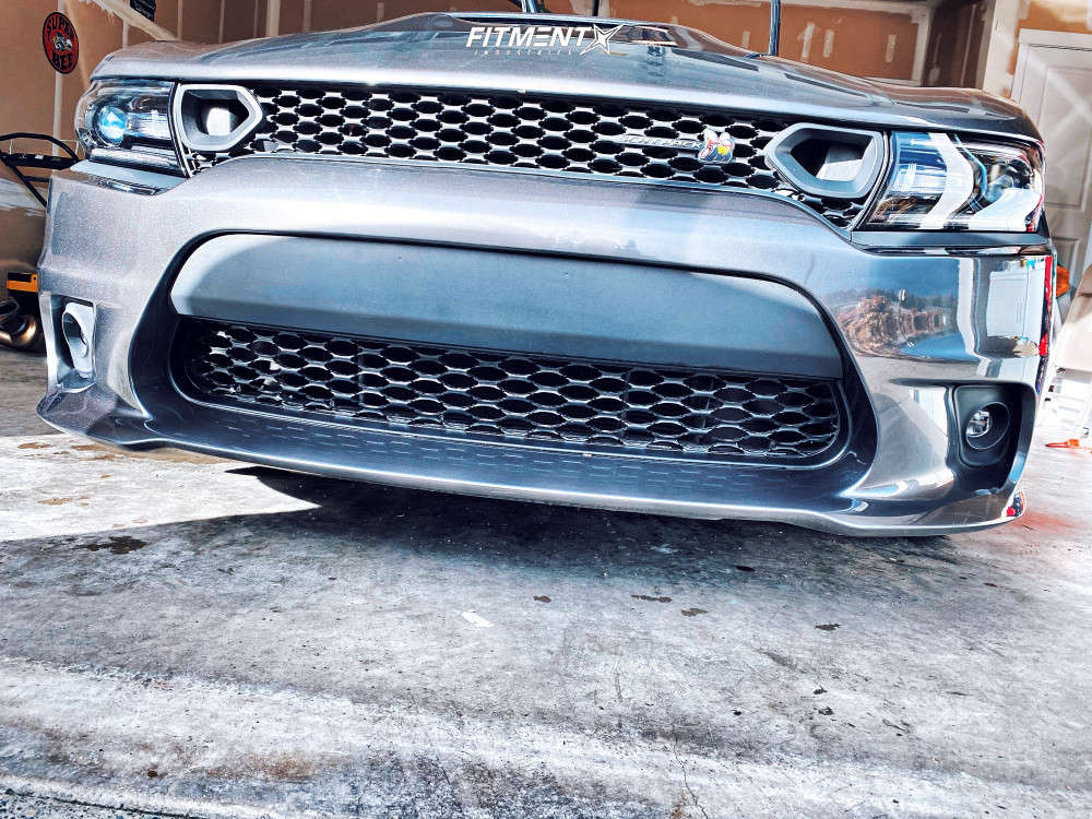 2020 Dodge Charger Scat Pack 392 with 20x9.5 Factory Reproductions Fr77 ...