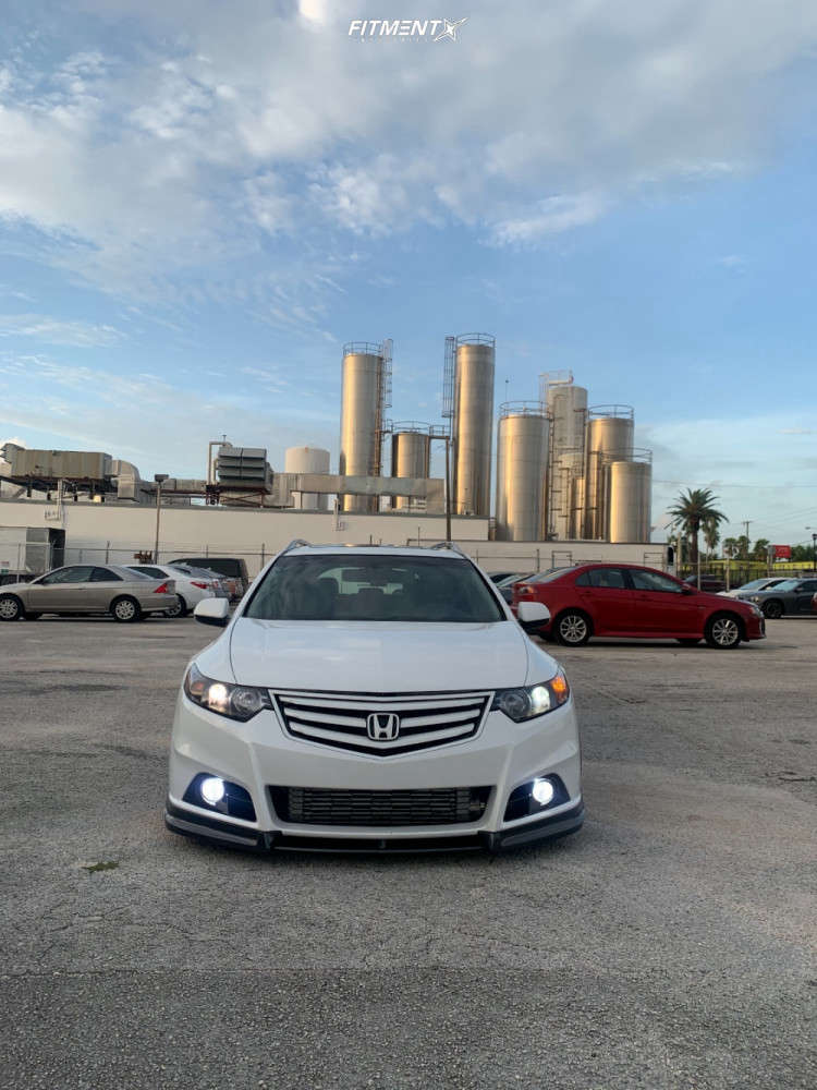 2012 Acura TSX V6 with 18x9.5 F1R F27 and Toyo Tires 255x35 on ...