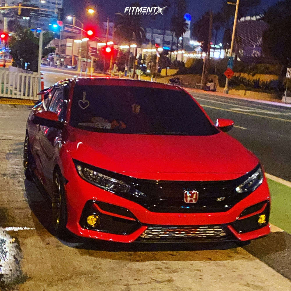 2020 Honda Civic Si with 18x9.5 MST Mt01 and Lionhart 245x30 on ...