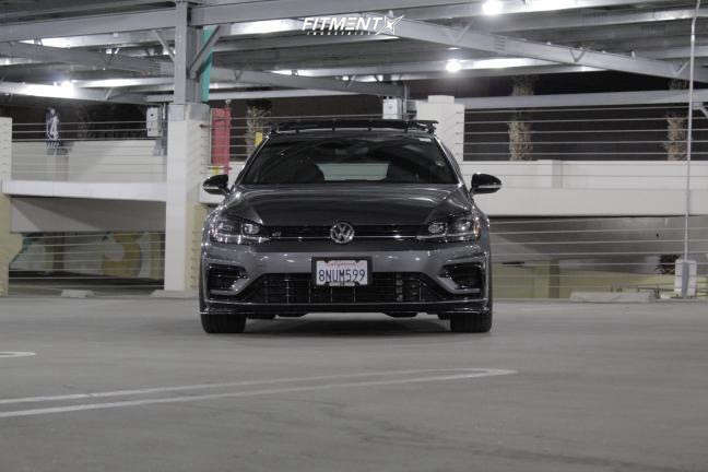 2019 Volkswagen Golf R Base with 18x8.5 Neuspeed Rse10 and Michelin ...