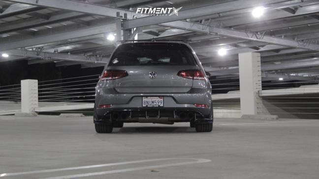 2019 Volkswagen Golf R Base with 18x8.5 Neuspeed Rse10 and Michelin ...