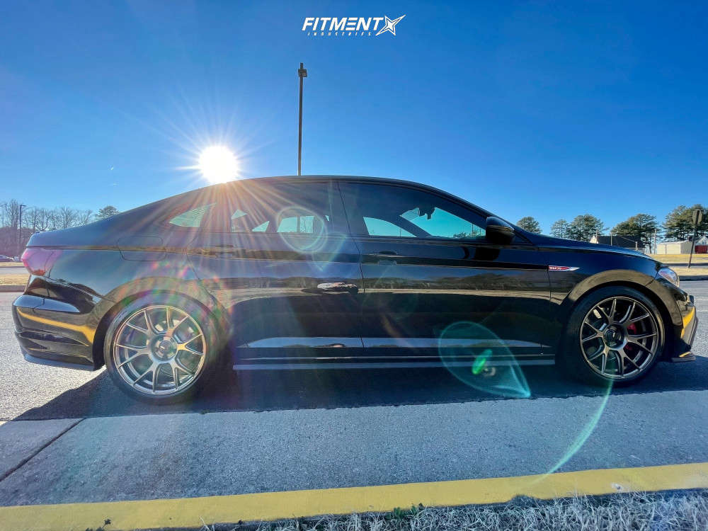 2019 Volkswagen Jetta GLI 35th Anniversary Edition with 18x8.5 Konig ...