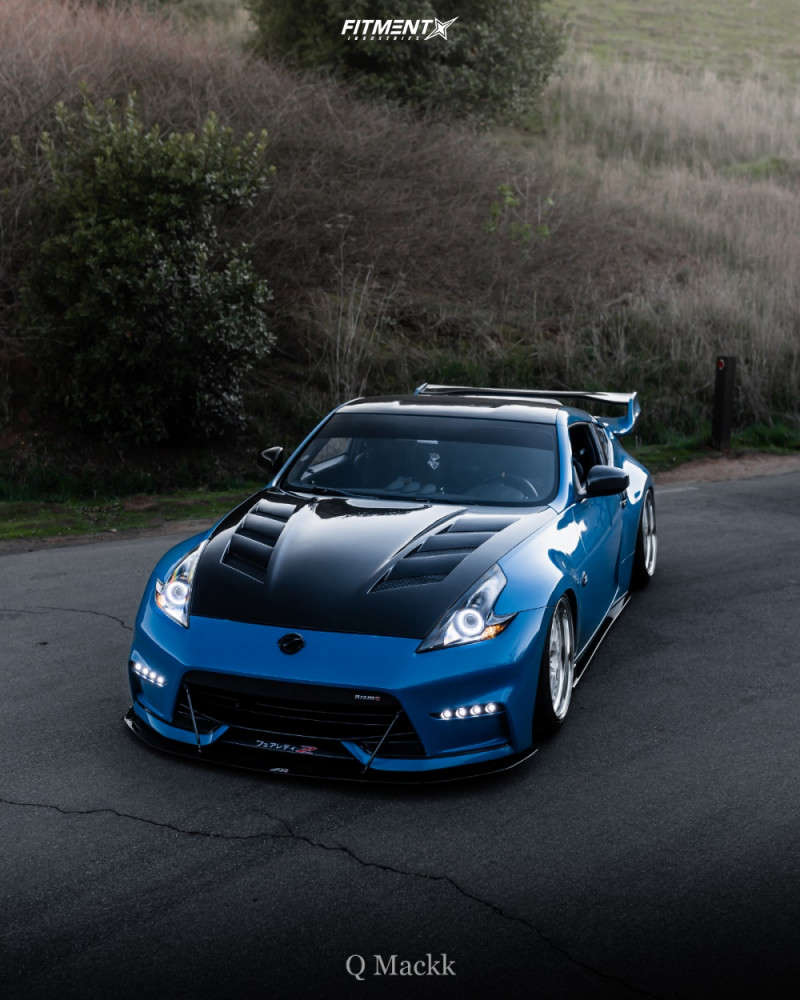 2009 Nissan 370Z Base with 19x9.5 Work Vs Xx and Hankook 245x35 on Air ...