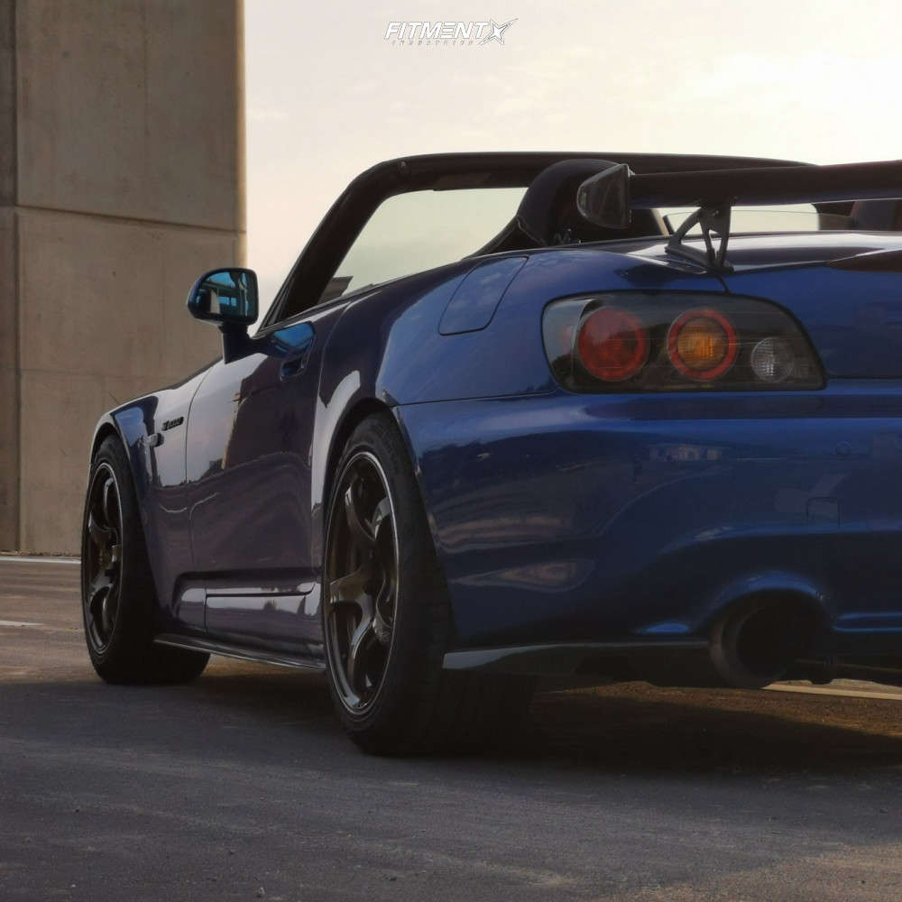 2006 Honda S2000 Base with 17x8.5 Advan Racing TC4 and Kumho 235x45 on ...