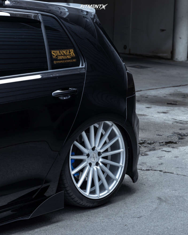 2017 Volkswagen Golf R Base with 19x8.5 Alzor 084 and Pirelli 235x35 on ...