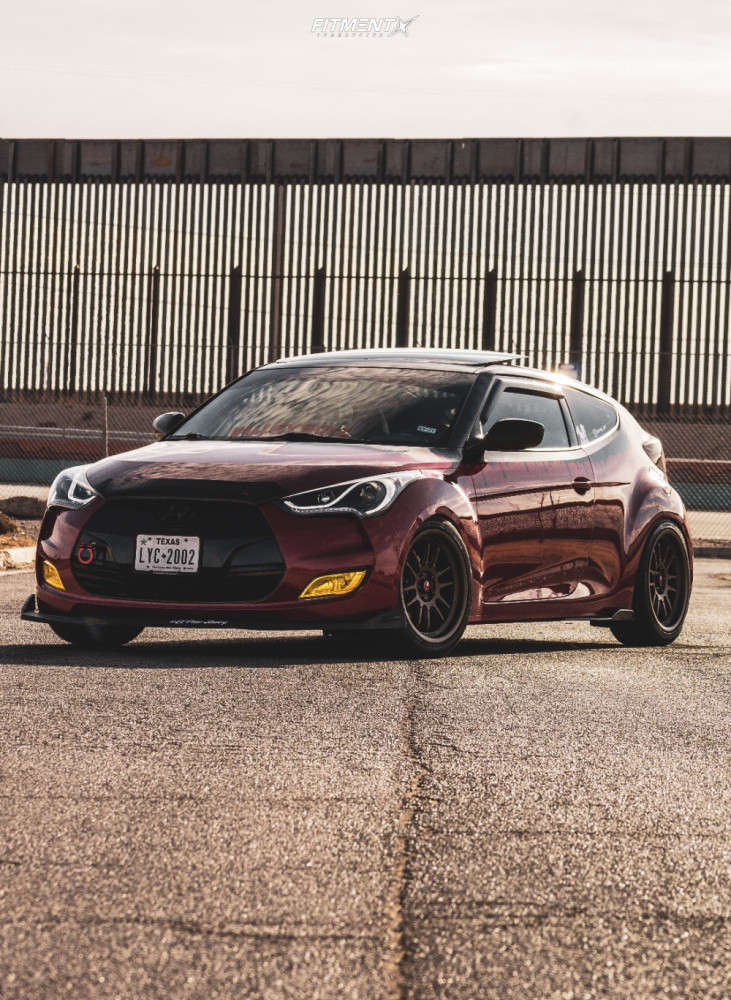 2016 Hyundai Veloster Base with 18x8.5 Aodhan Ah07 and Vercelli 225x45 ...