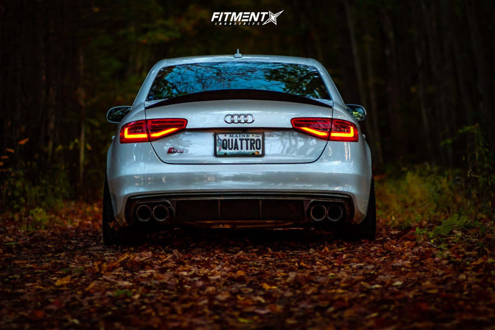 2013 Audi S4 Base with 20x10 Rohana Rfx11 and Hankook 255x30 on ...