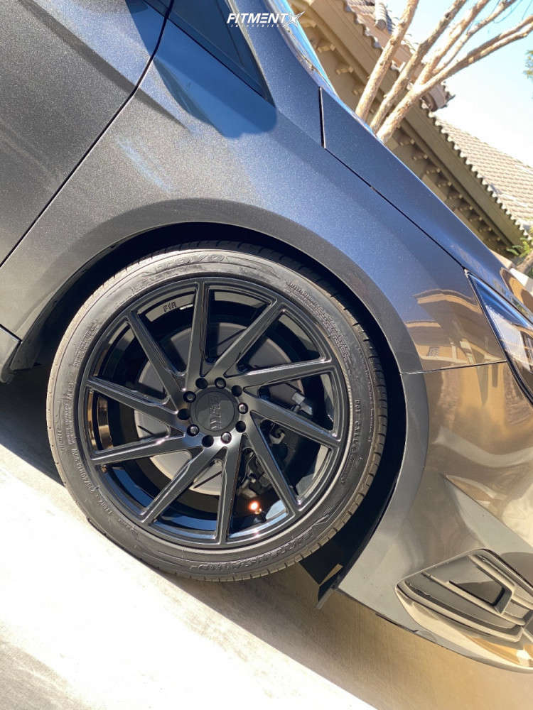 2016 Ford Focus ST with 18x8.5 F1R F29 and Toyo Tires 235x40 on ...