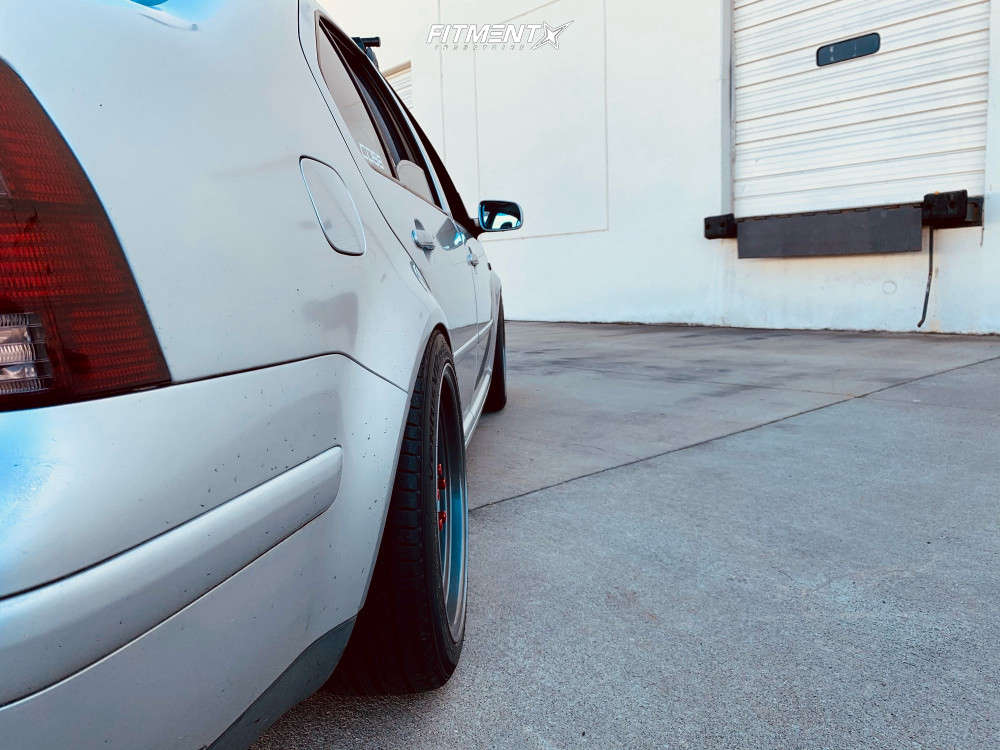 2000 Volkswagen Jetta GLS with 17x8.5 JNC Jnc005 and Hankook 225x45 on ...