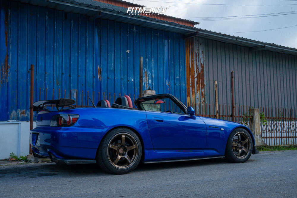 2006 Honda S2000 Base with 17x8.5 Advan Racing TC4 and Kumho 235x45 on ...