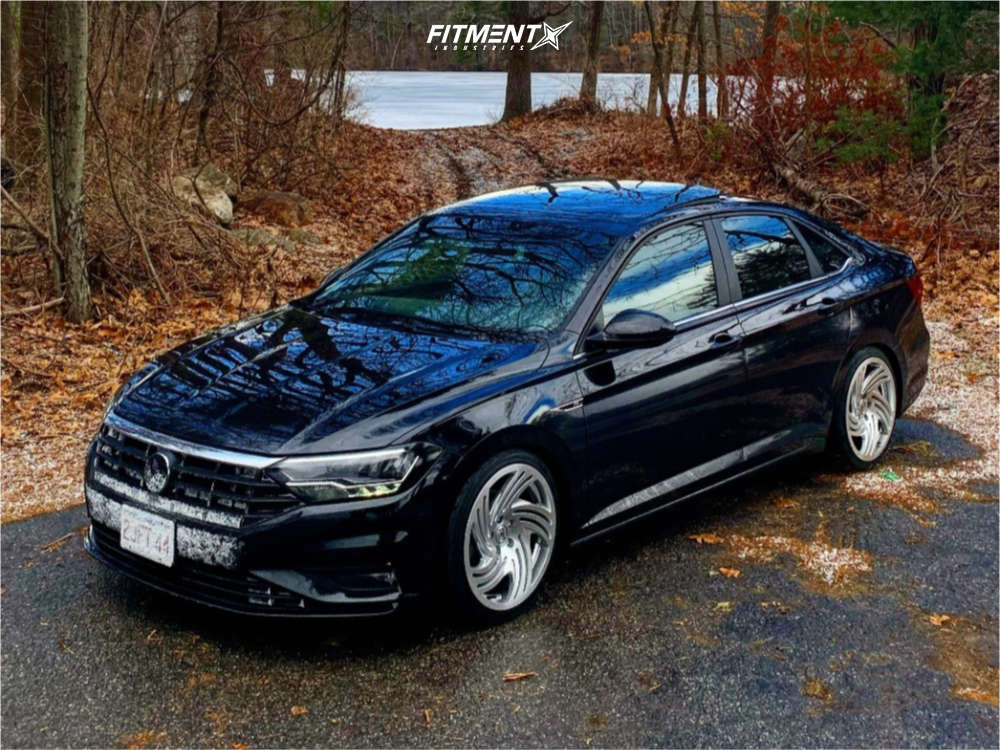 2020 Volkswagen Jetta R-Line with 18x8.5 WatercooledIND Sb10 and ...