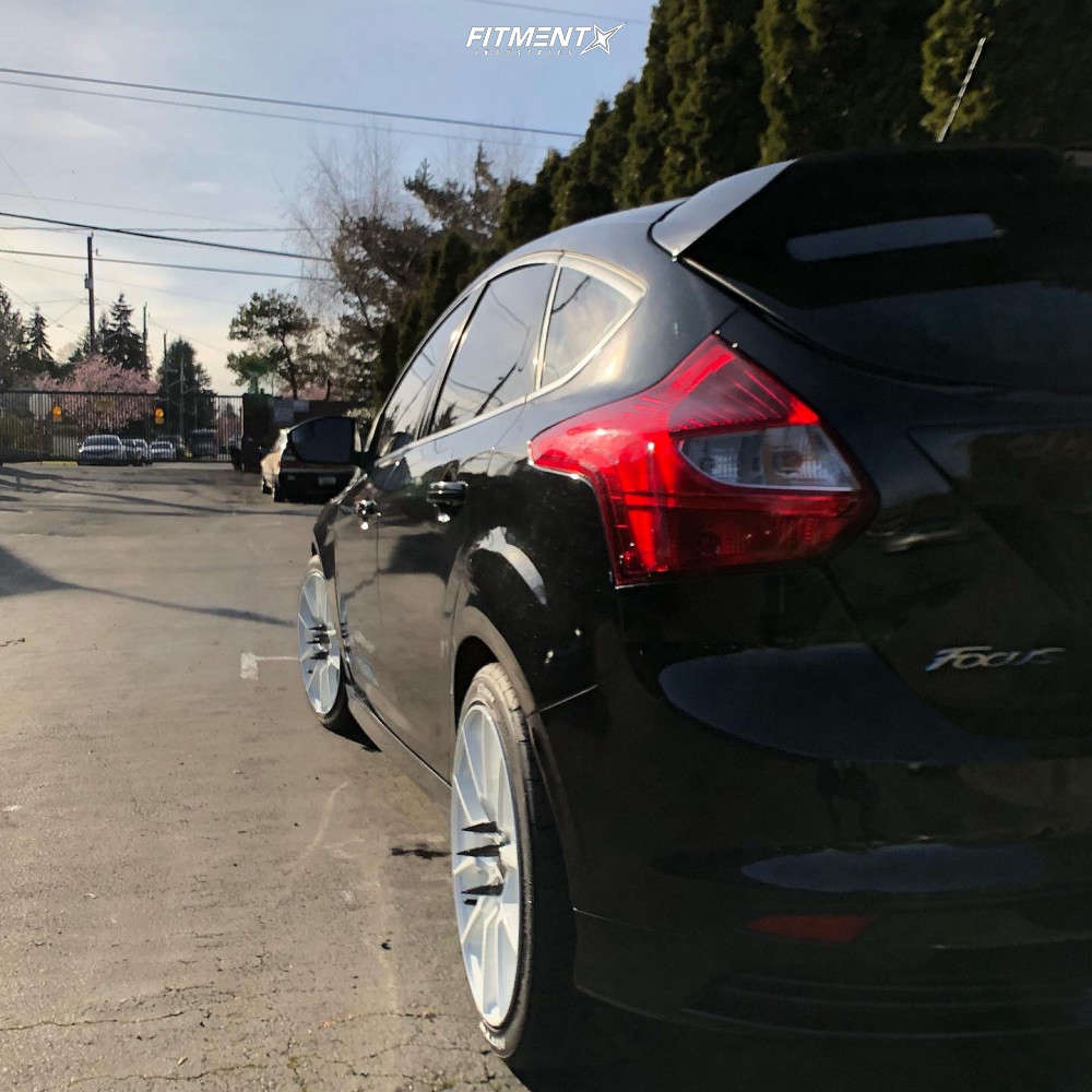 2014 Ford Focus ST with 18x8.5 Option Lab R716 and Nitto 235x40 on ...