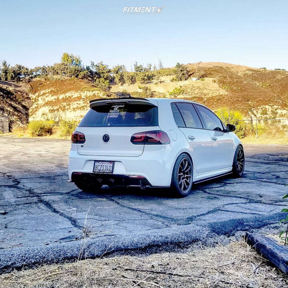 2013 Volkswagen Golf R Base with 18x8.5 Superspeed Rf03rr and General ...